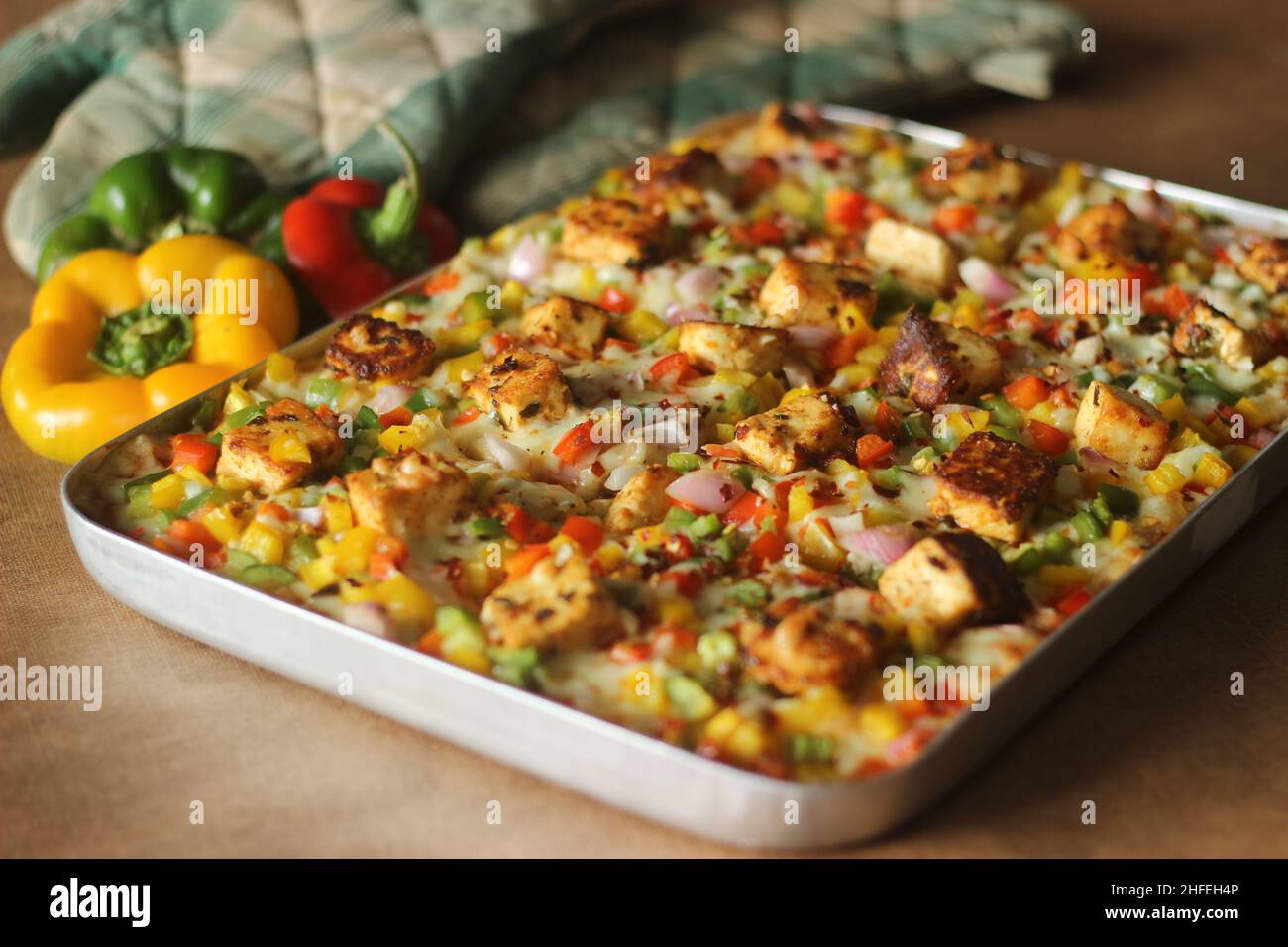 Paneer pizza recipe hi-res stock photography and images - Alamy