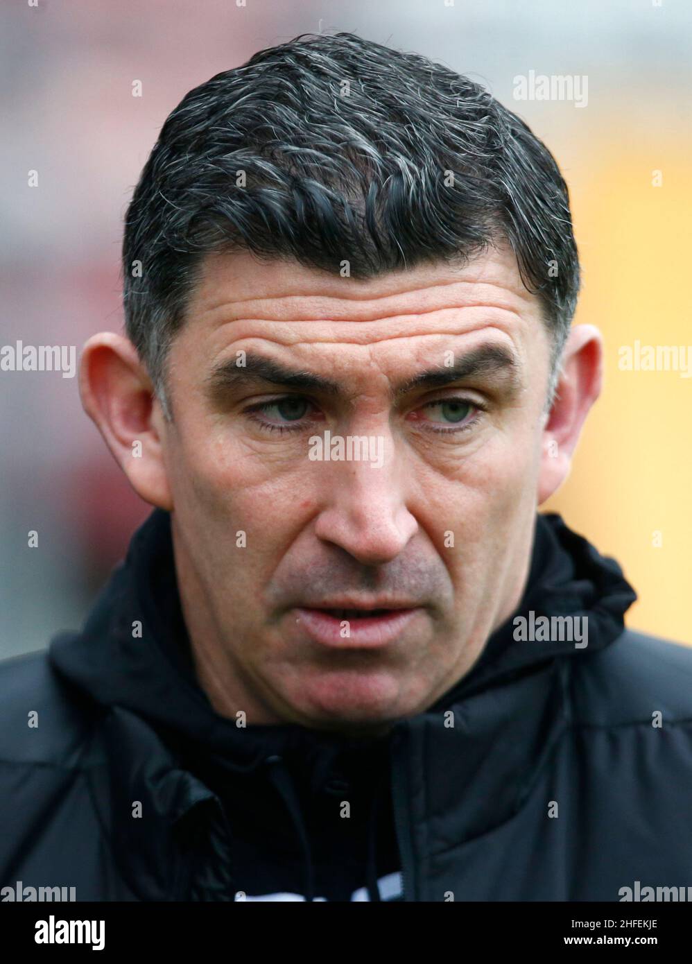 DAGENHAM, ENGLAND - JANUARY 15: Kevin Maher manager of Southend United ...