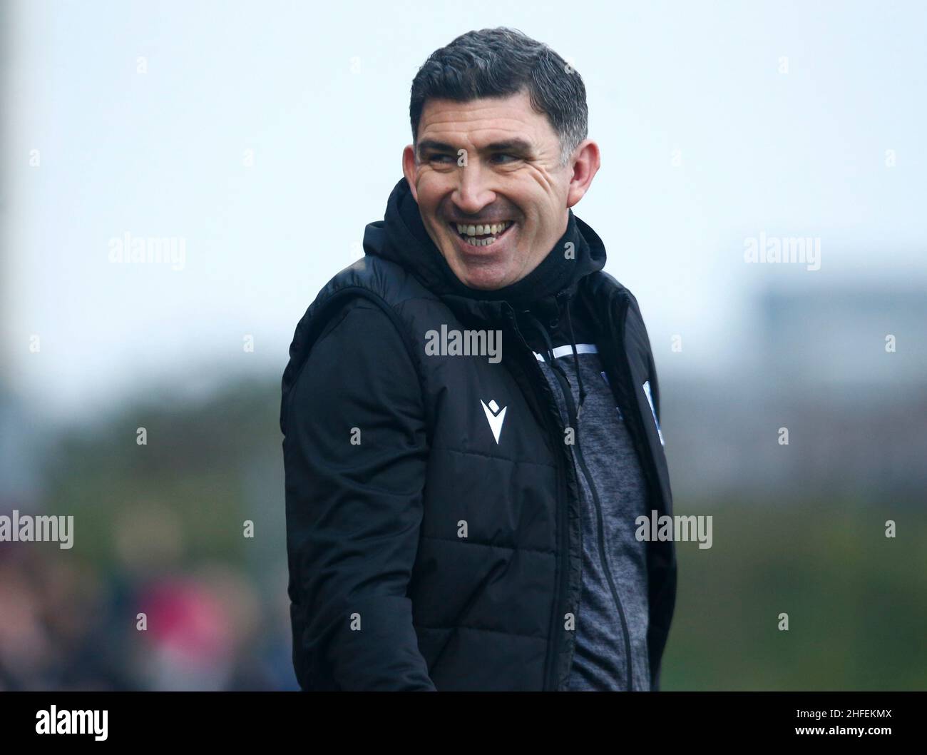DAGENHAM, ENGLAND - JANUARY 15: Kevin Maher manager of Southend United ...
