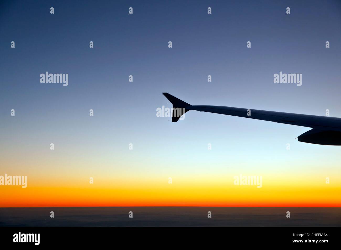 wing of aircraft in the sky Stock Photo - Alamy