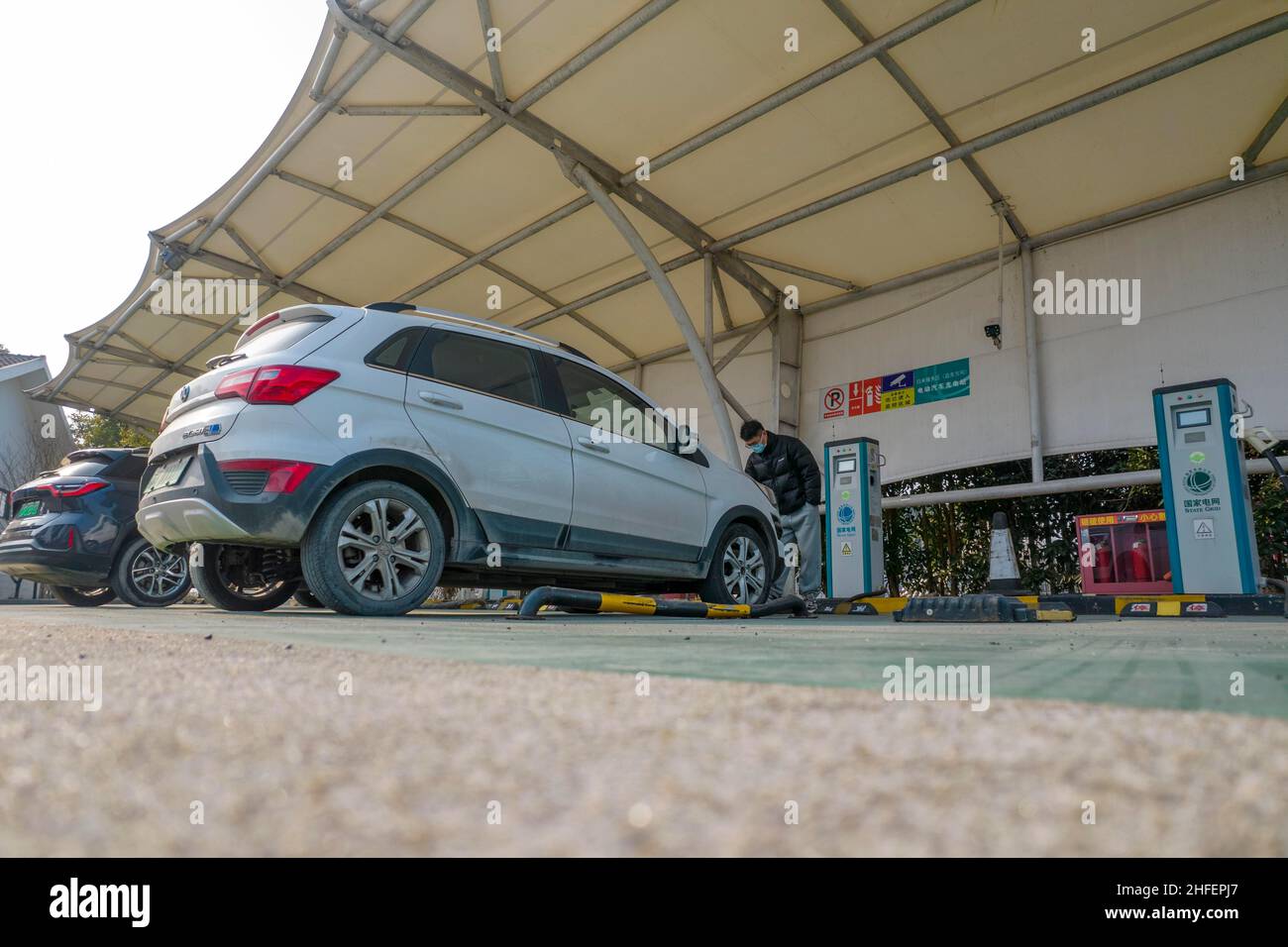 Expressway service area hi-res stock photography and images - Alamy