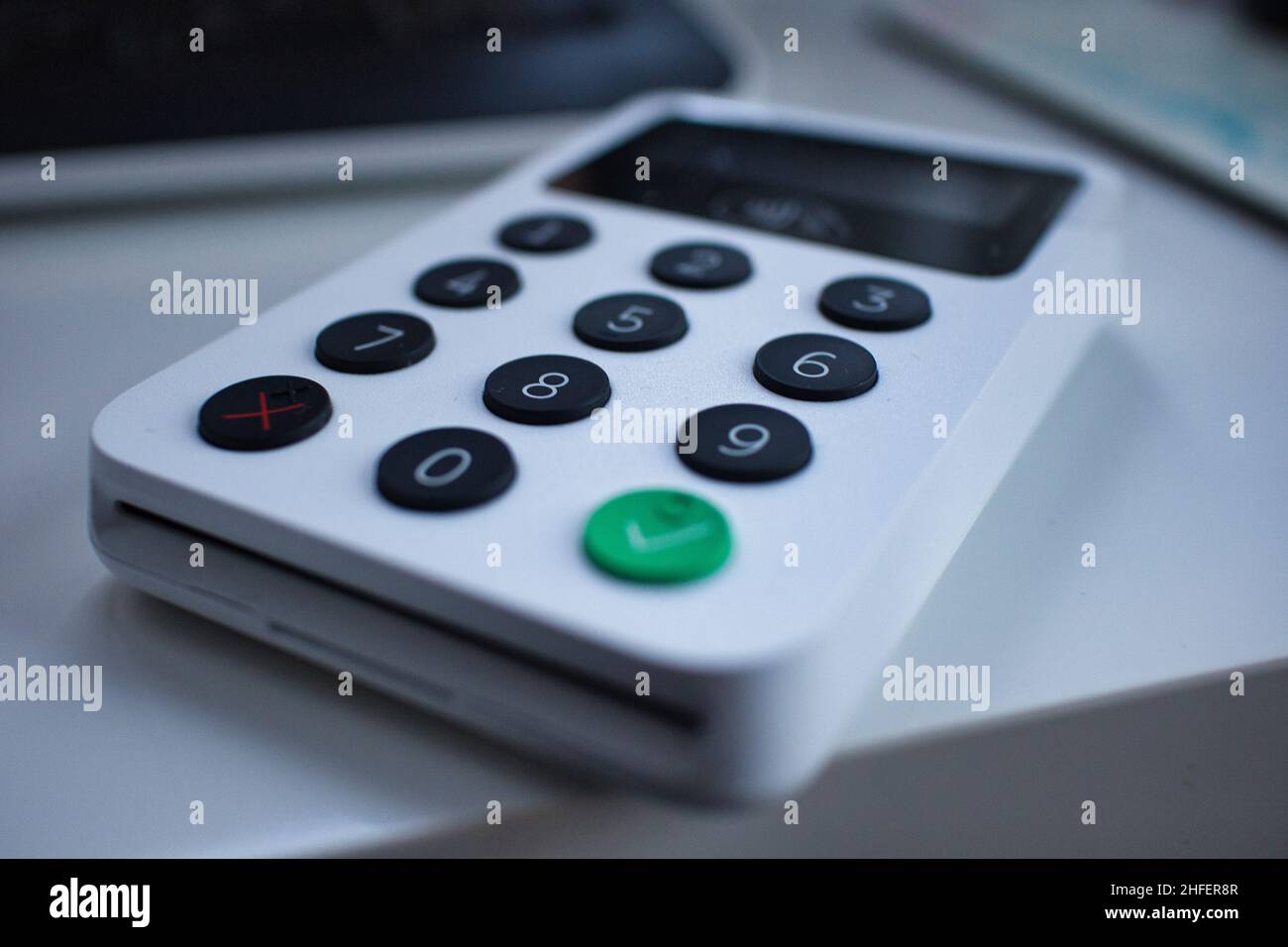 Contactless payment terminal Stock Photo - Alamy