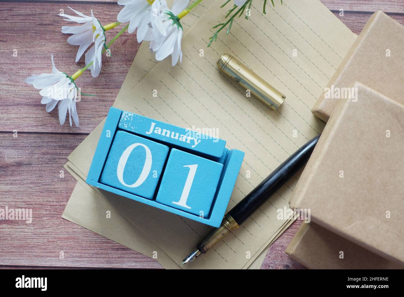 wooden calendar set on 1st of january Stock Photo - Alamy