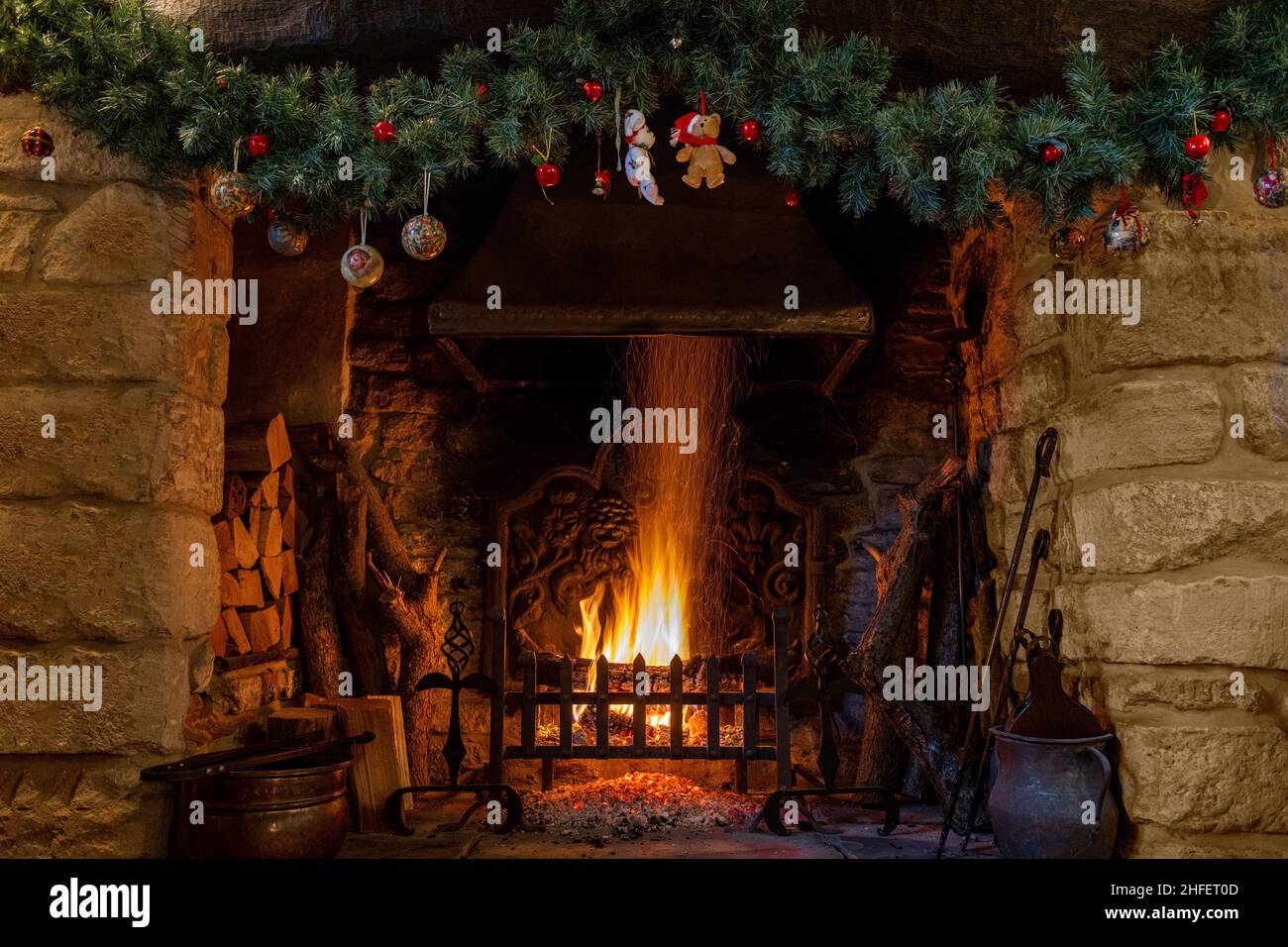 A roaring fire at Christmas Stock Photo - Alamy