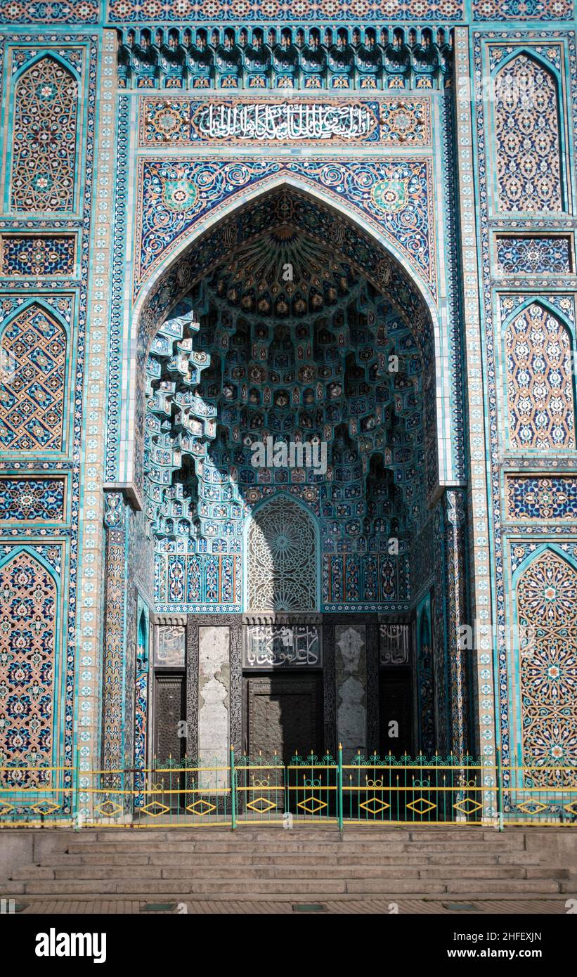 Elements of mosque architecture hi-res stock photography and images - Alamy
