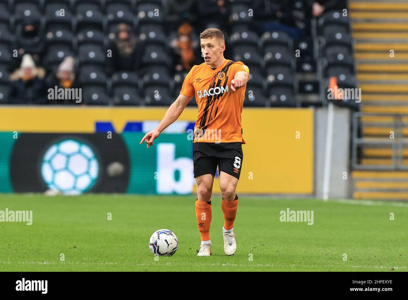 Greg Docherty #8 of Hull City gives his team instructions in Hull ...