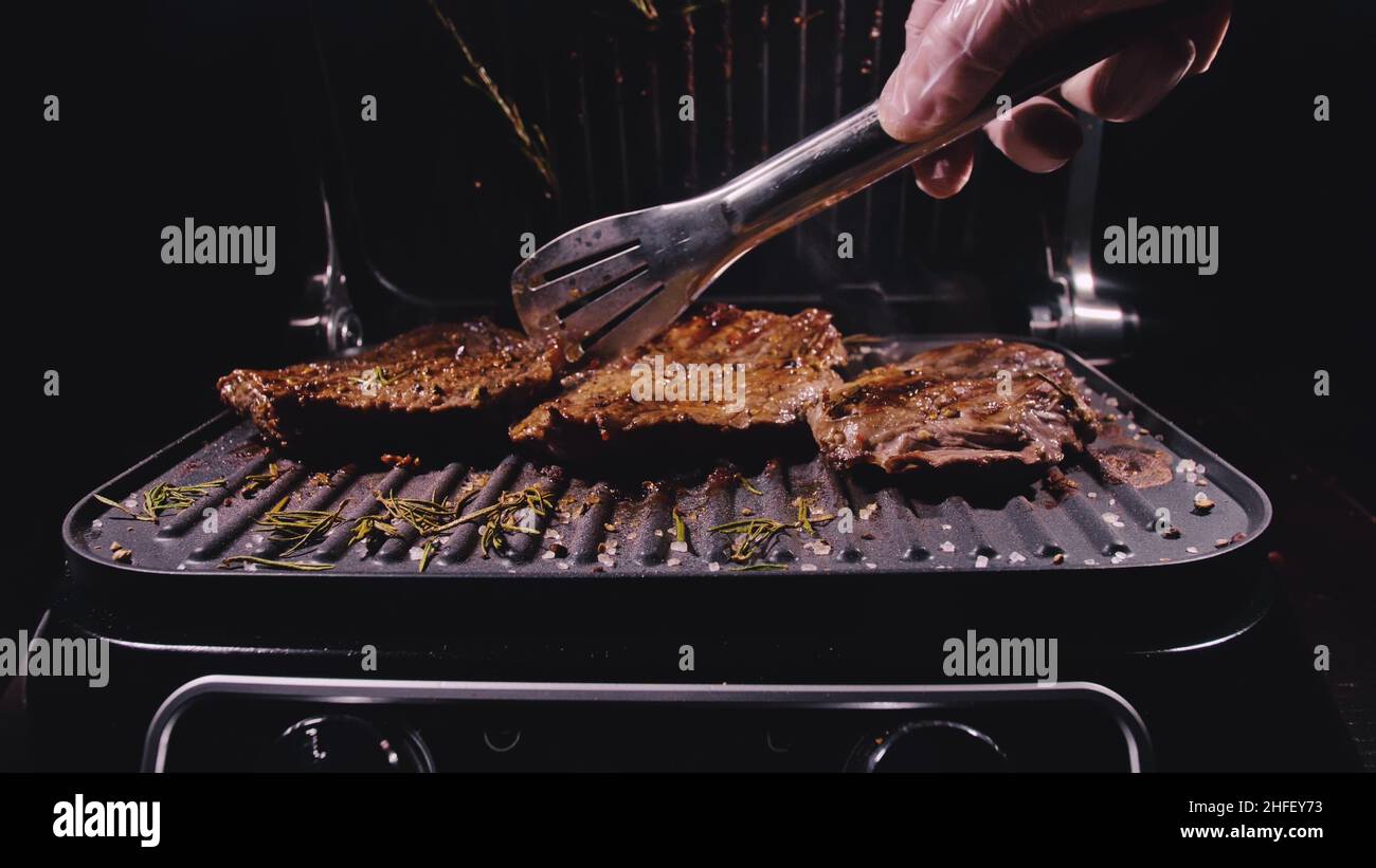 Tong chuck hi-res stock photography and images - Alamy