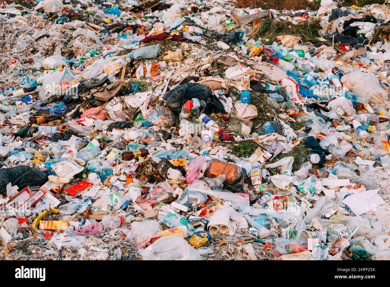 Broken trash bag hi-res stock photography and images - Alamy