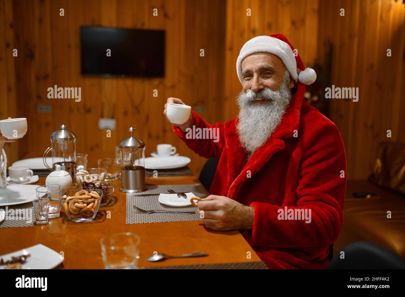 Russian tea drinking hi-res stock photography and images - Alamy