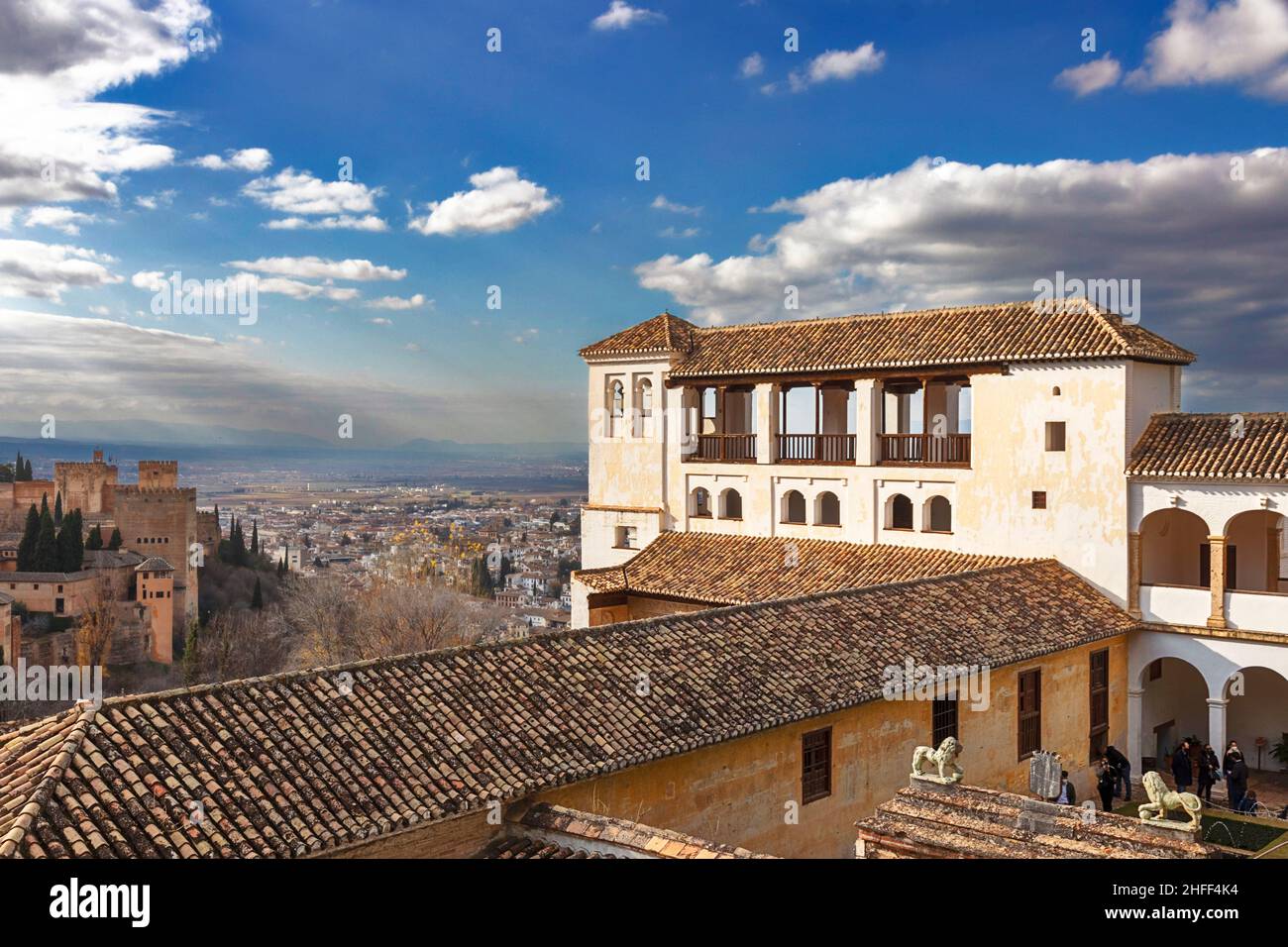 ALHAMBRA PALACE GRANADA ANDALUCIA SPAIN THE GENERALIFE BUILDING ...