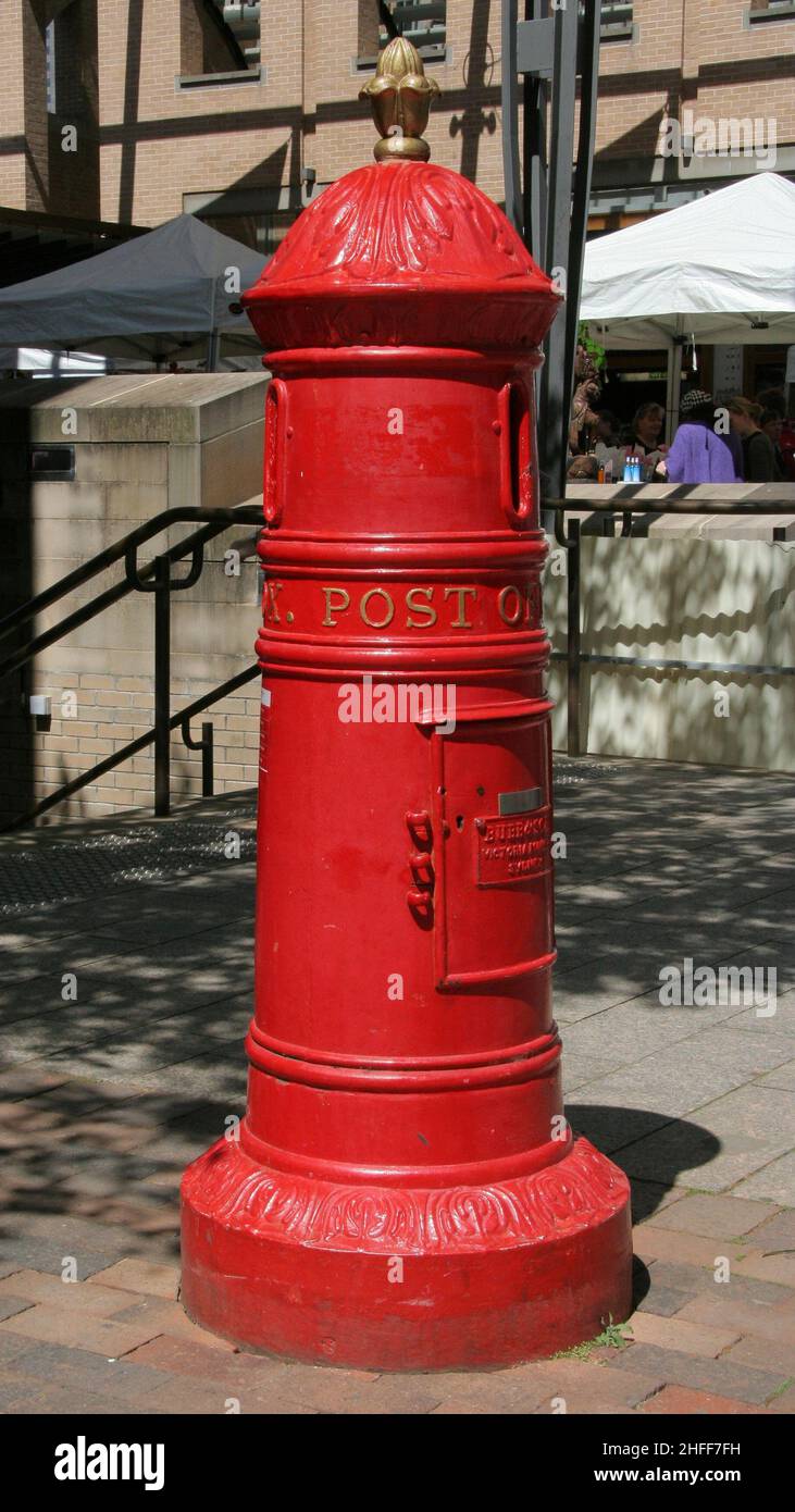 Red mailbox in Sydney,Australia Stock Photo - Alamy