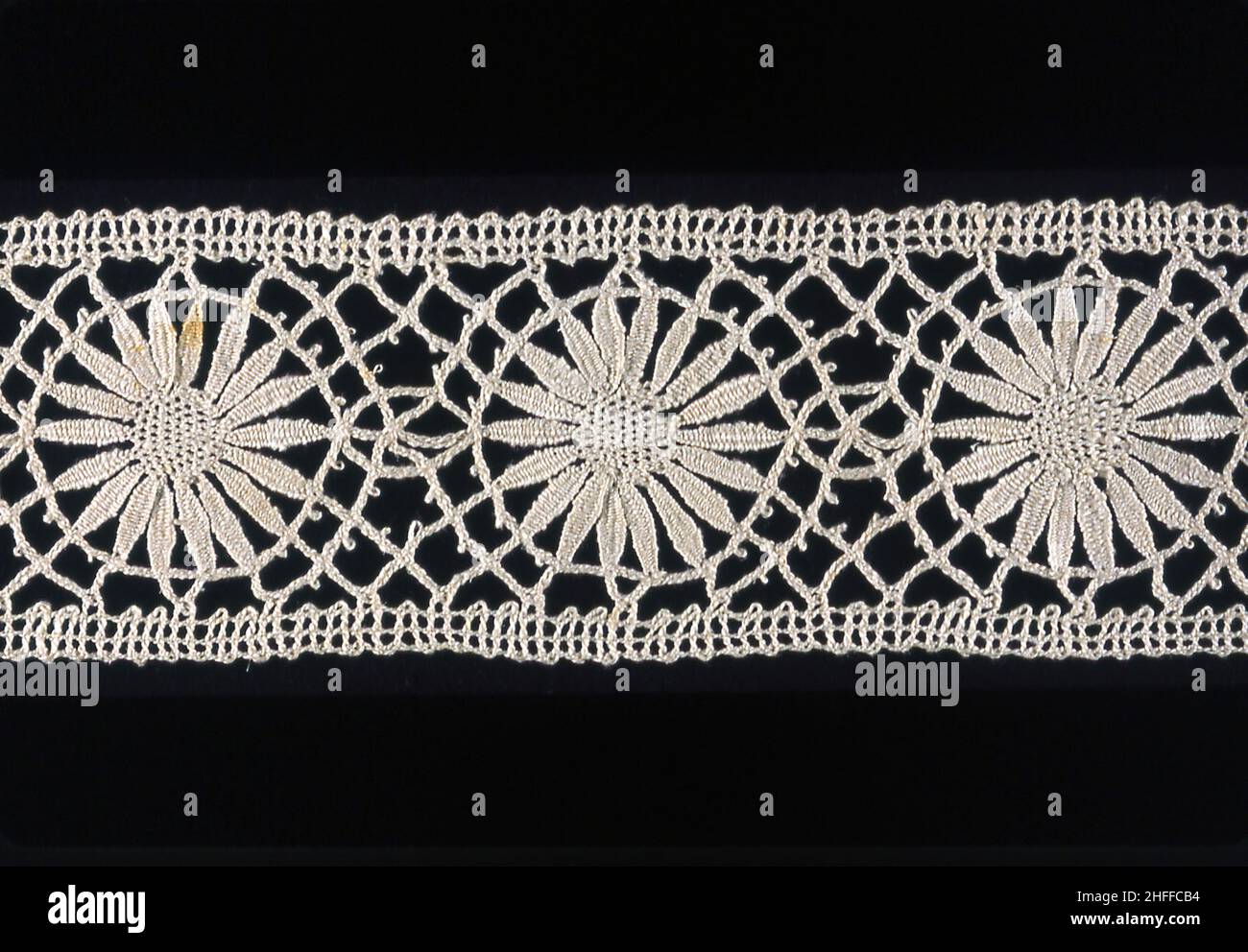 Woven border designs hi-res stock photography and images - Alamy