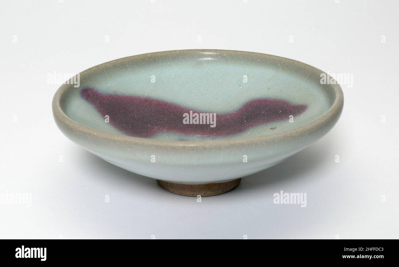 Ming dynasty pottery hi-res stock photography and images - Alamy