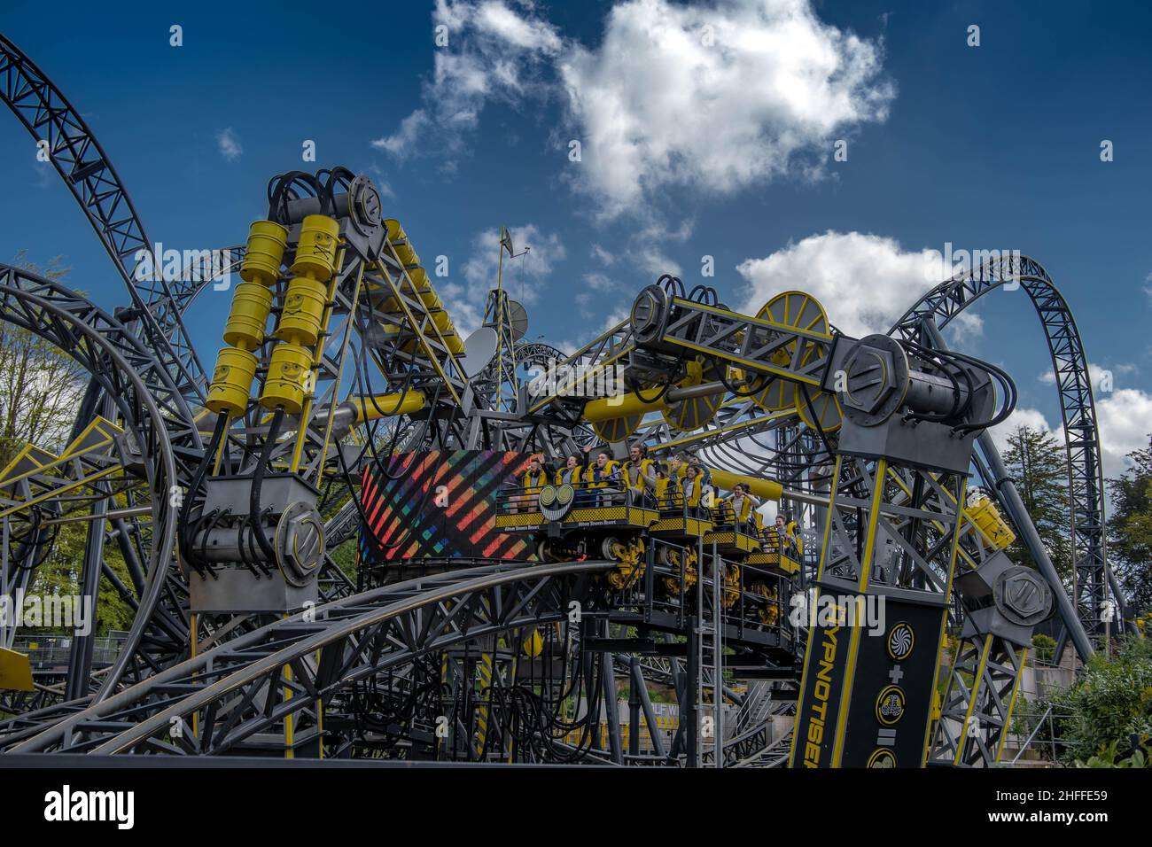 The World Record Holding Rollercoaster The Smiler At The Alton Towers ...