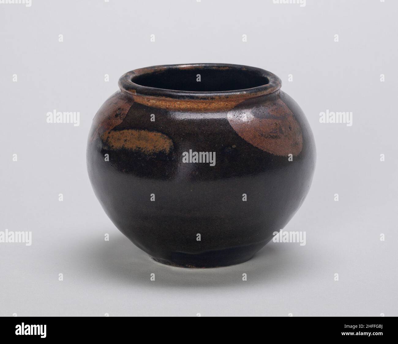 Globular shape hi-res stock photography and images - Alamy