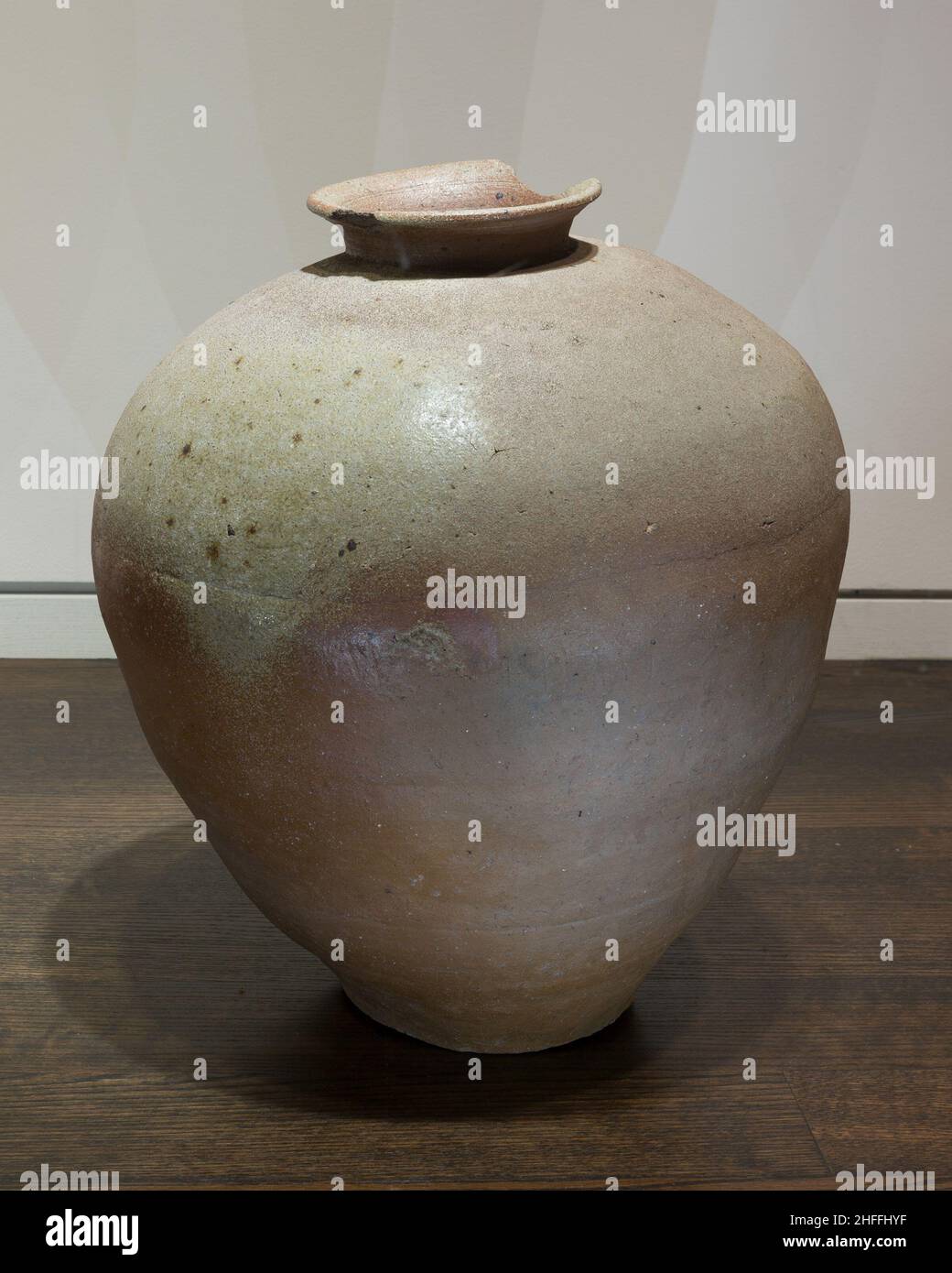 Tamba-Ware Jar, 15th century Stock Photo - Alamy