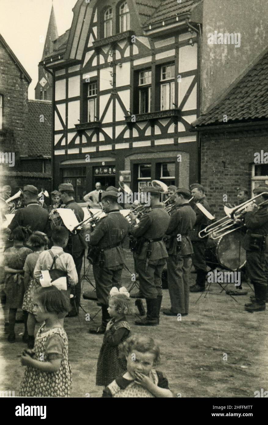 WWII WW2 german soldiers in Manheim Germany, 1 may 1940 - military ...