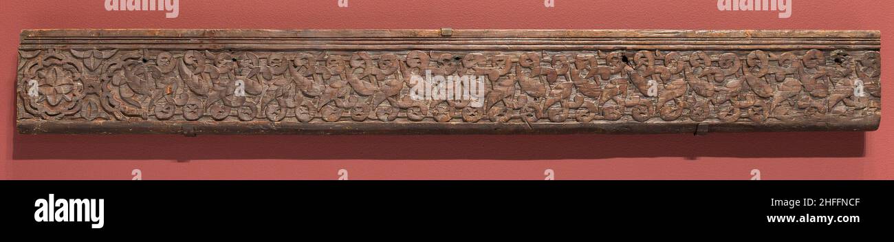 Fragment of an architectural molding, Morocco, Marinid dynasty (1244 ...