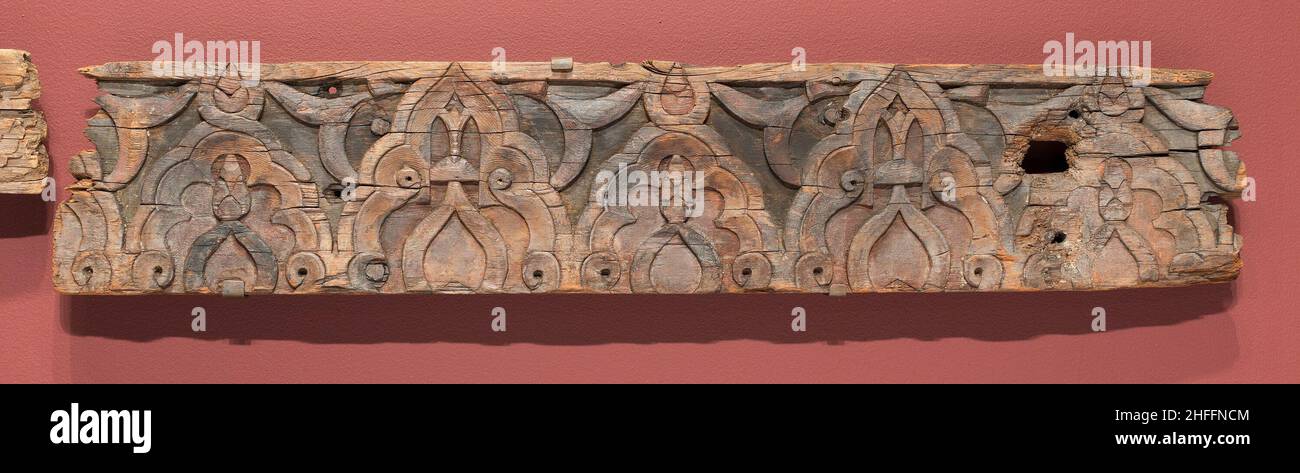 Fragment of an architectural molding, Morocco, Marinid dynasty (1244 ...