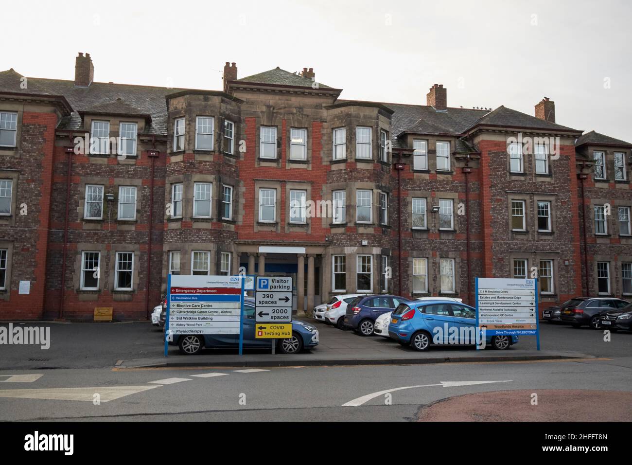 Aintree university hospital hi-res stock photography and images - Alamy
