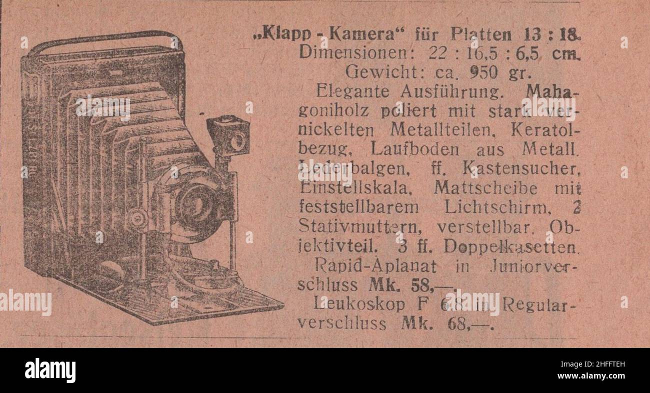 Antique german folding camera hi-res stock photography and images - Alamy
