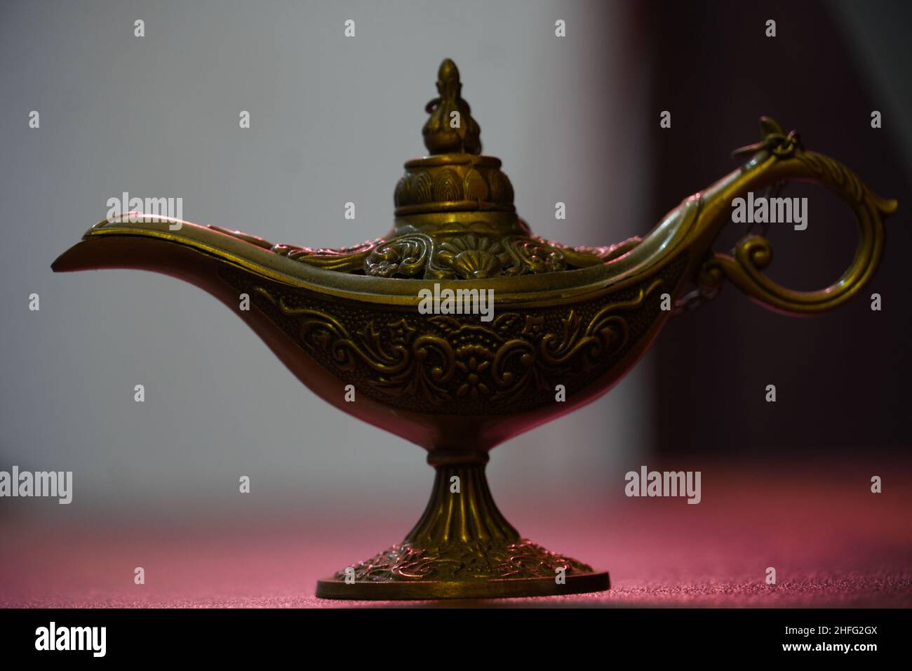 Aladdin and magic lamp hi-res stock photography and images - Alamy