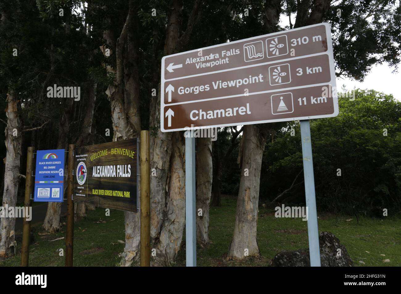 Alexandra Falls View Point Stock Photo - Alamy