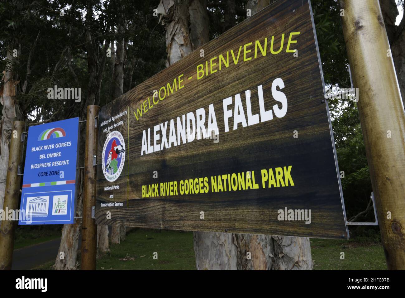 Alexandra Falls View Point Stock Photo - Alamy