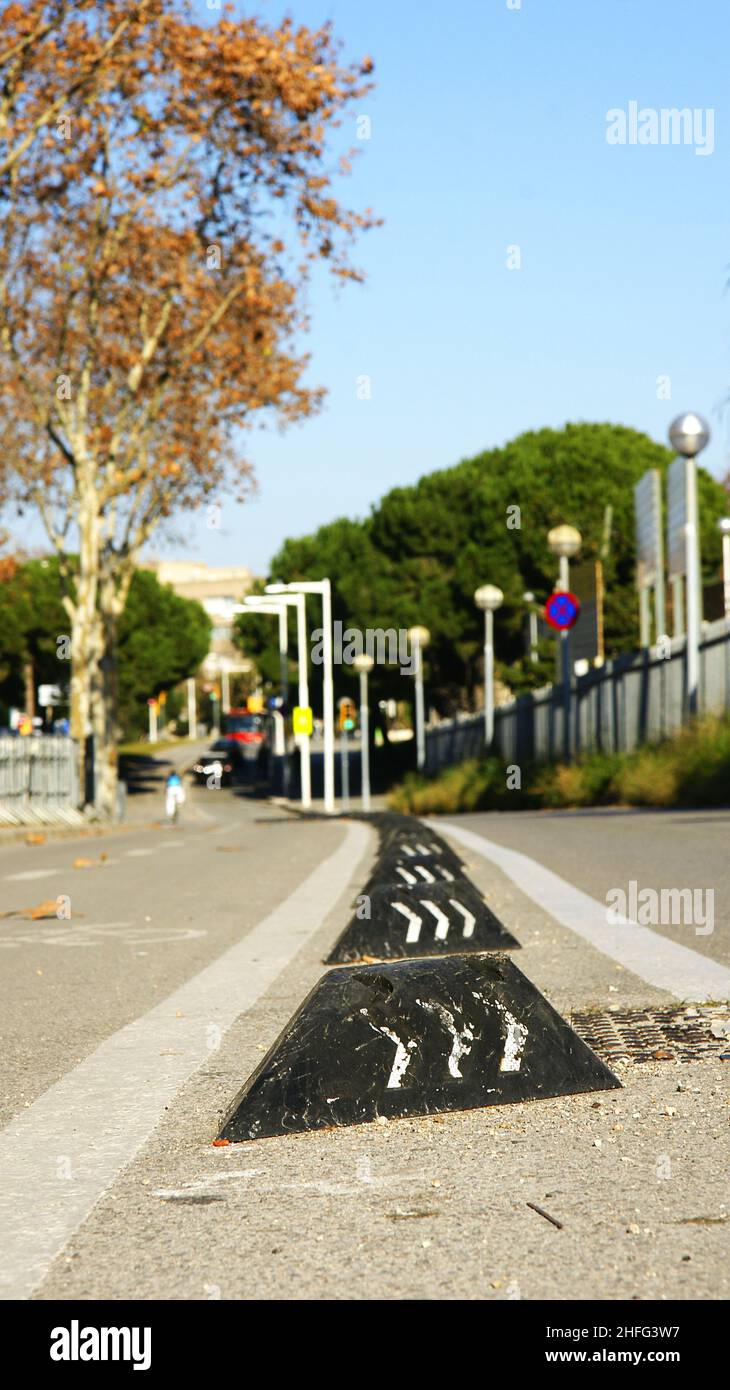 Separating roads hi-res stock photography and images - Alamy