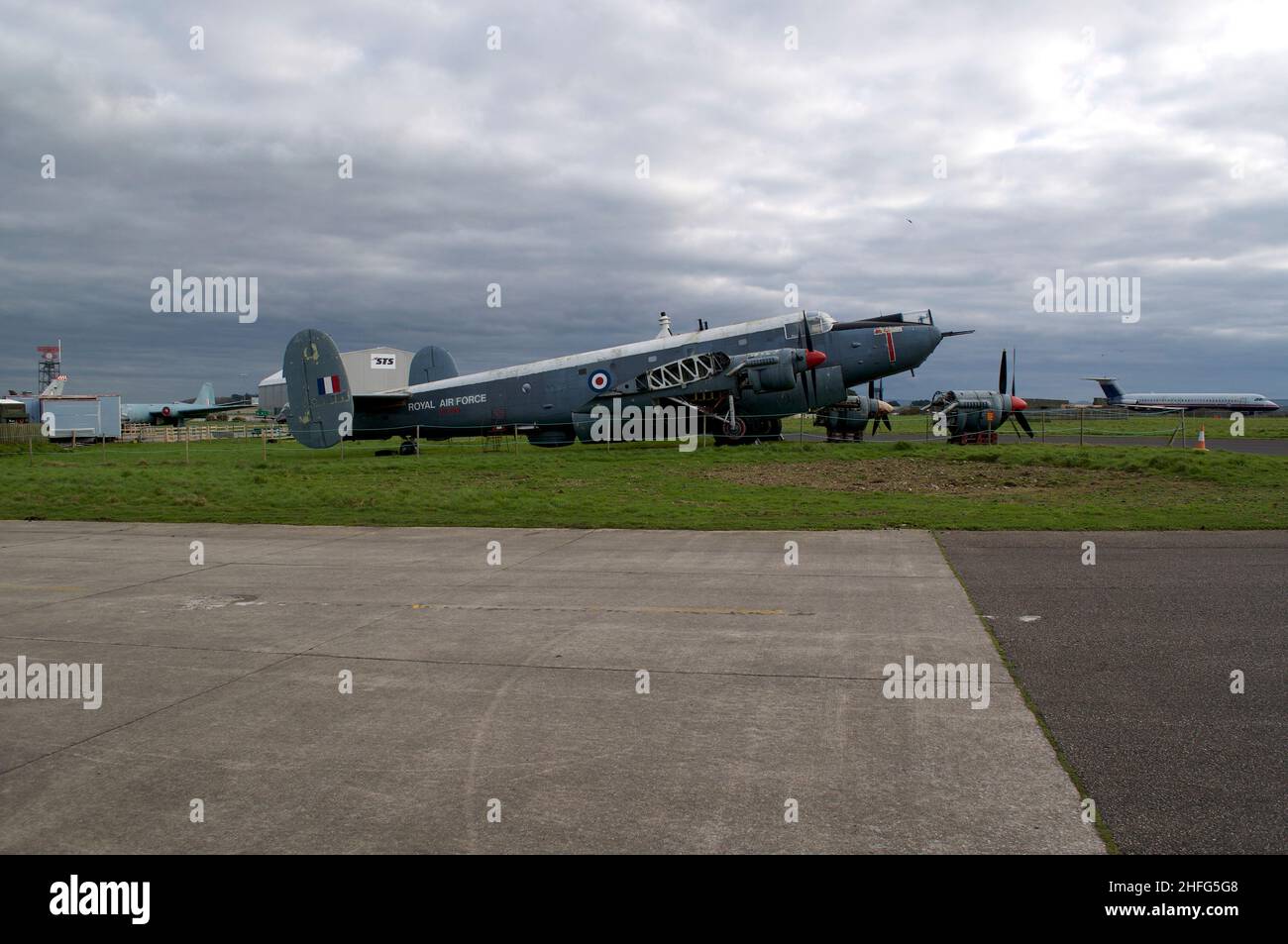 Avro Shackleton AEW2 - WL795 1977 of 8 Squadron Assigned 1981 8753M RAF ...