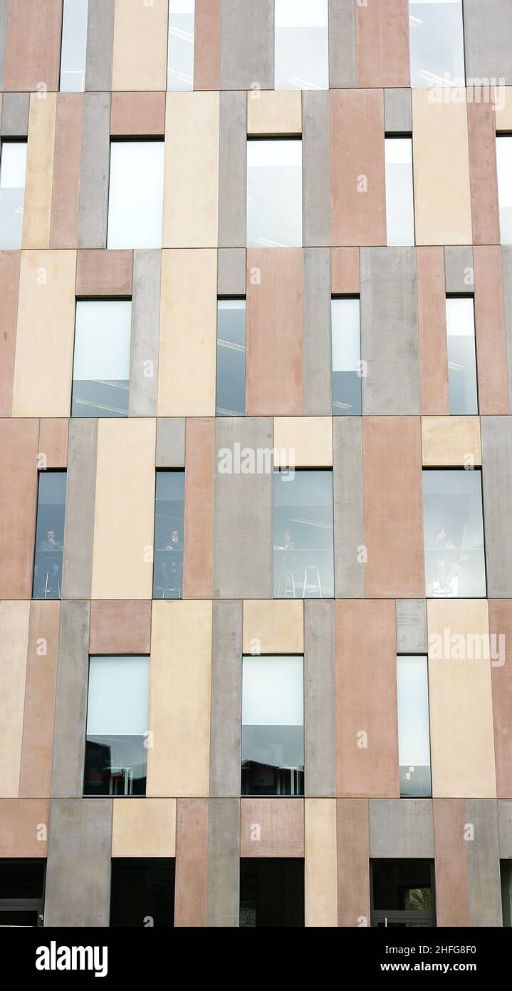 Facades facades diagonal hi-res stock photography and images - Alamy