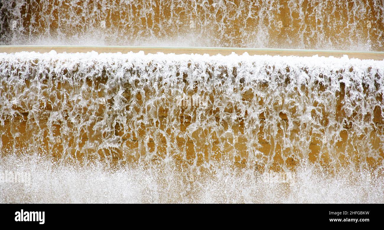 Staggered water hi-res stock photography and images - Alamy