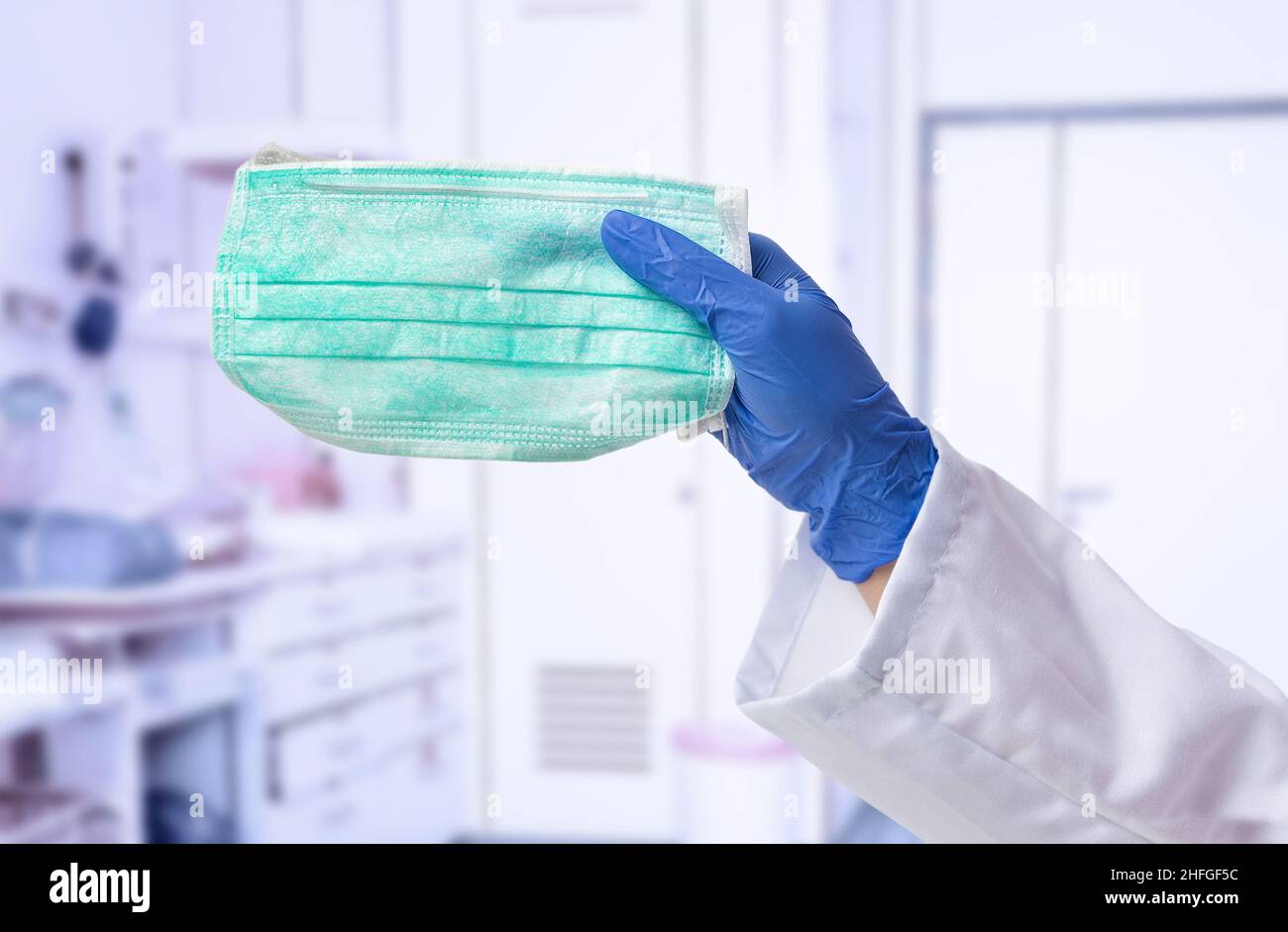 Doctor protect hi-res stock photography and images - Alamy