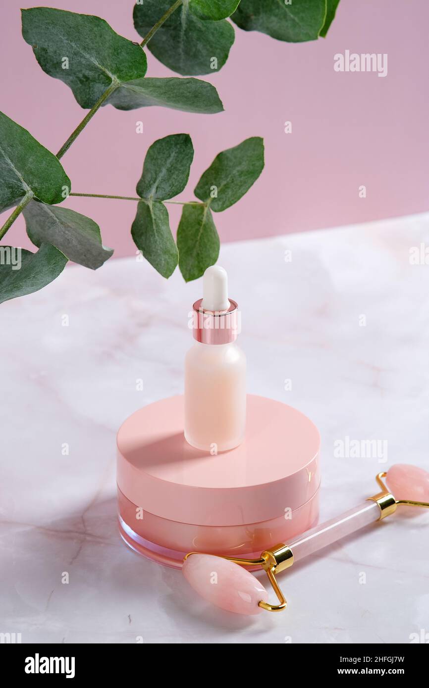 Cosmetics containers hi-res stock photography and images - Alamy