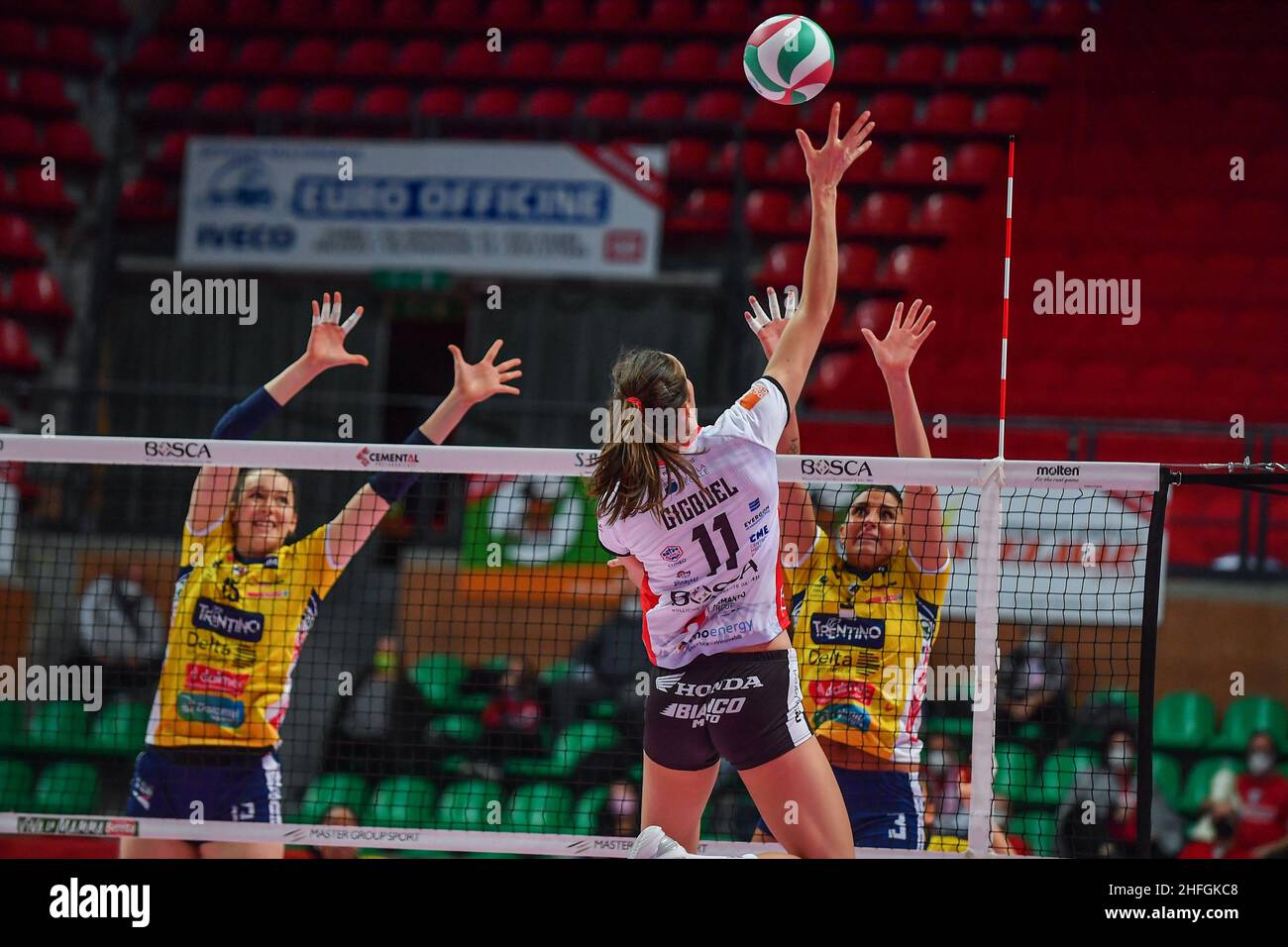 Beatrice berti hi-res stock photography and images - Alamy