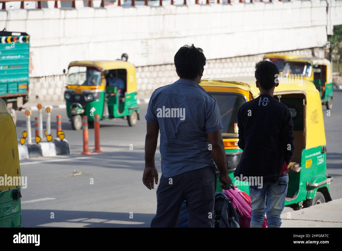 Waiting bus stand hi-res stock photography and images - Alamy
