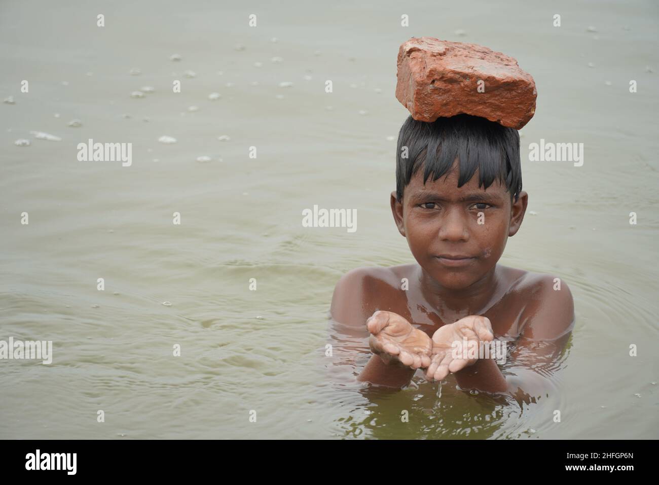 Flooded village illustration hi-res stock photography and images - Alamy