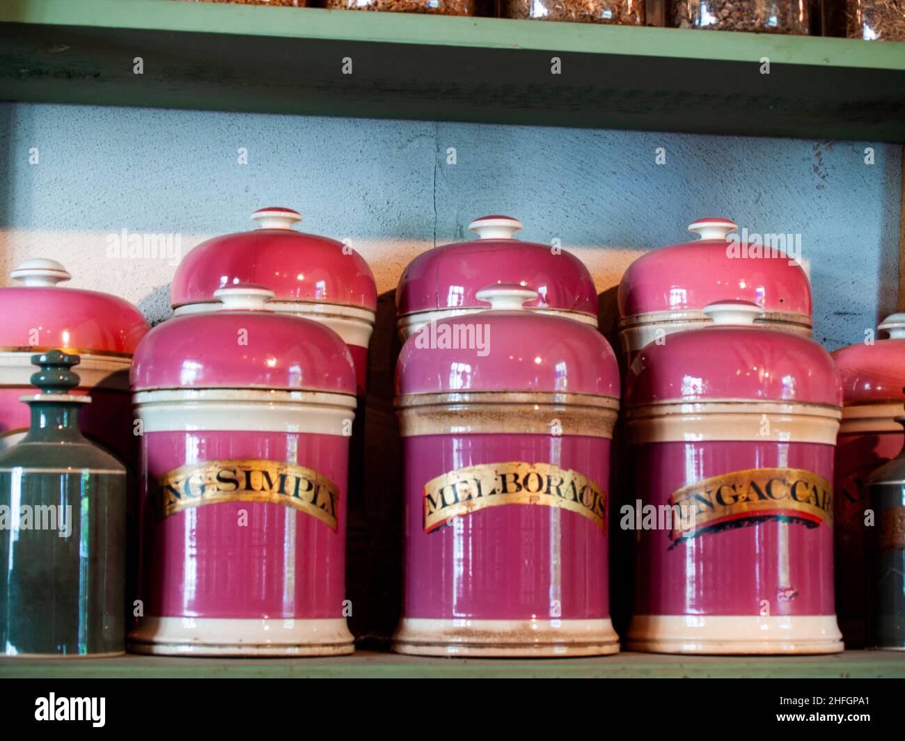 Antique apothecaries ingredients hi-res stock photography and images ...