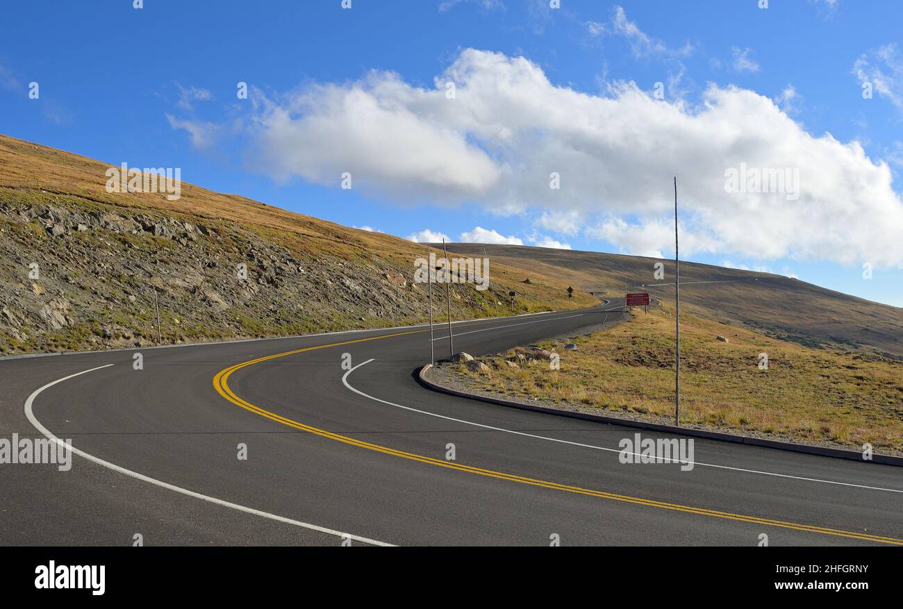 Scenic fall evening along Highway 34 / Trail Ridge Rd at the top of the ...