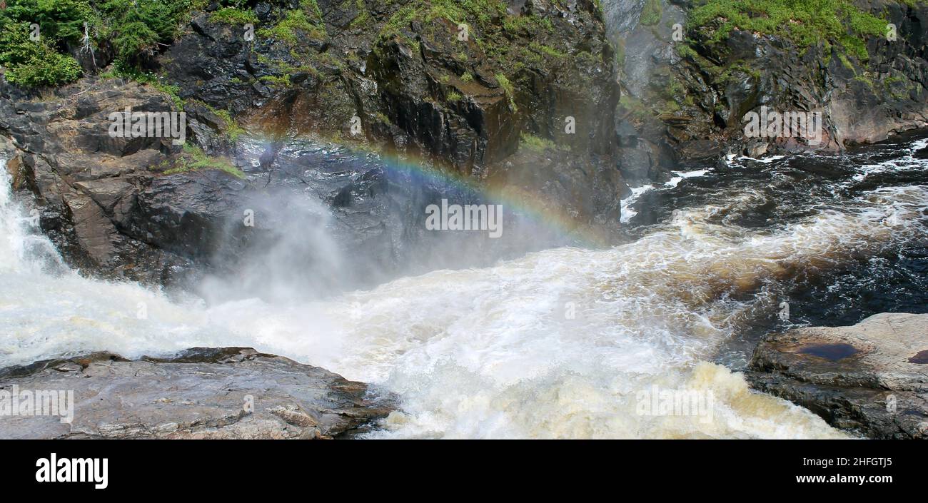 Waterfalls with rainbows hi-res stock photography and images - Alamy