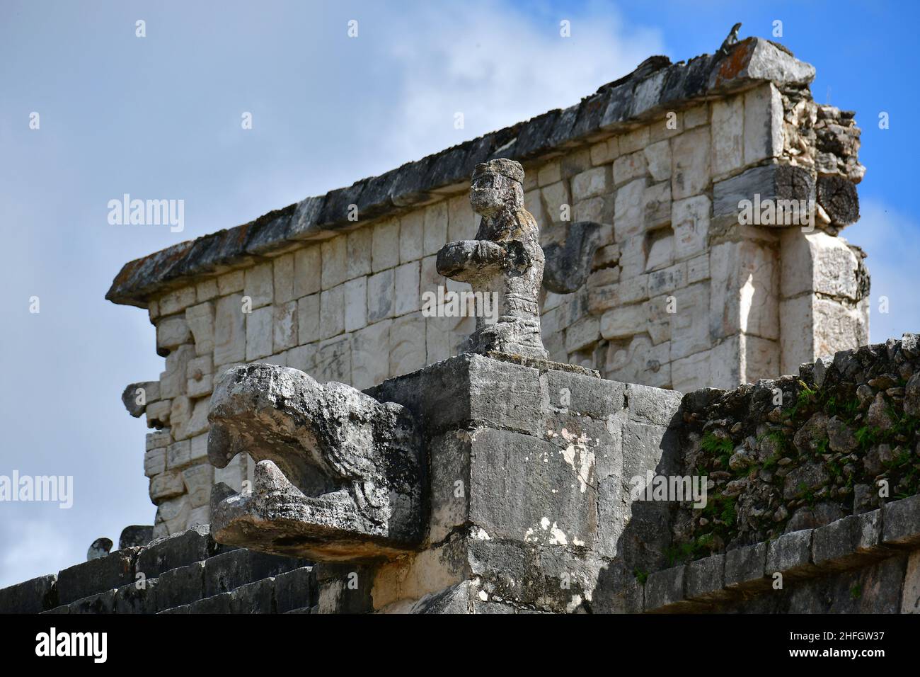 Warrior and serpent head, Temple of the Warriors (Templo de los ...