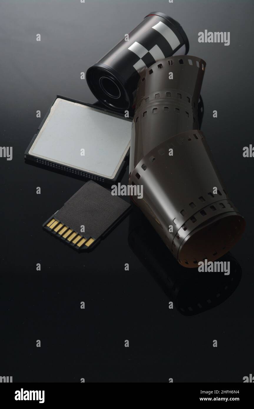 Film roll design hi-res stock photography and images - Alamy