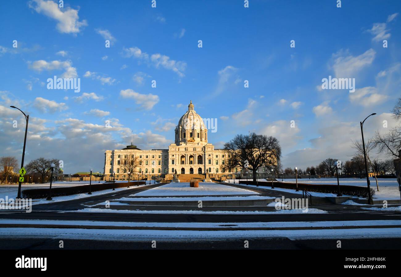 State Capitol Government building Stock Photo - Alamy