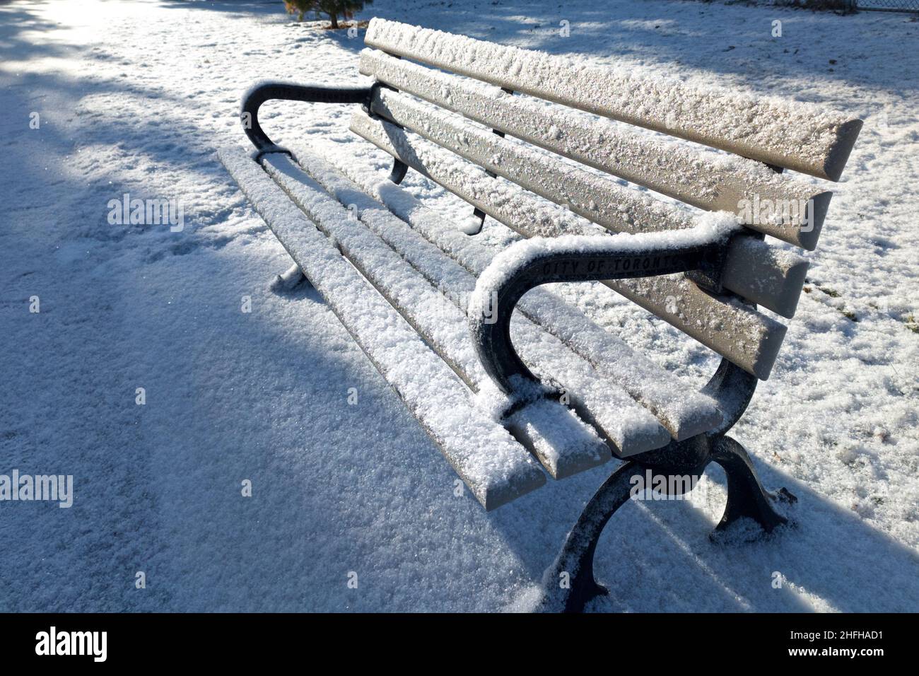 Ontario winter scene activity hi-res stock photography and images - Alamy