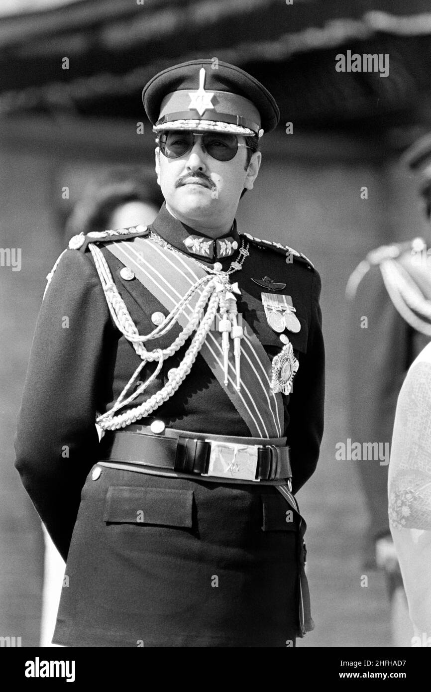 King birendra family Black and White Stock Photos & Images - Alamy