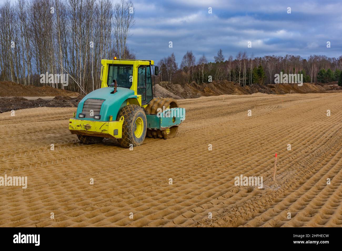 Compacting vehicle hi-res stock photography and images - Alamy