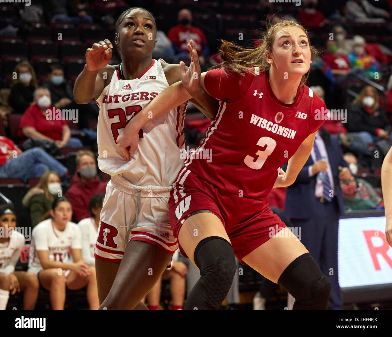 Piscataway, New Jersey, USA. 16th Jan, 2022. Wisconsin Badgers guard ...
