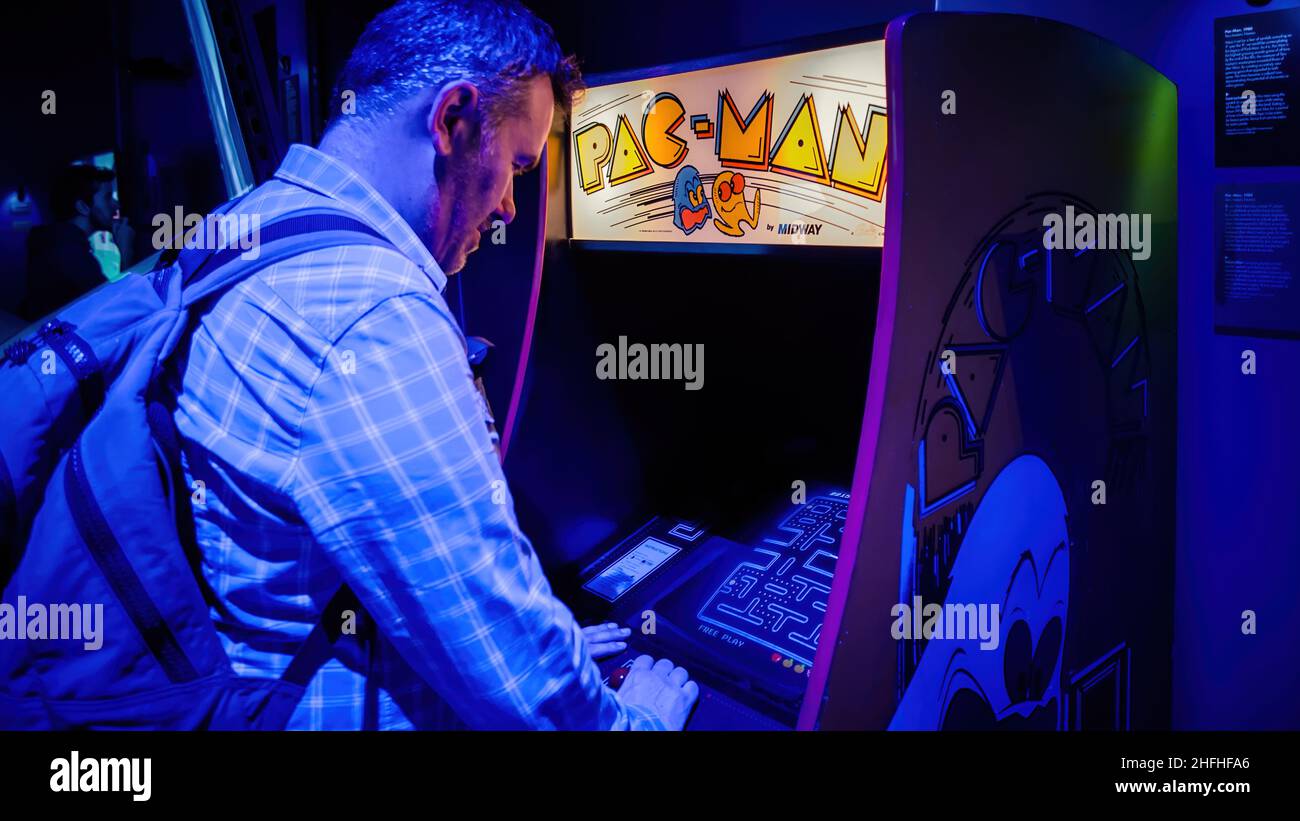 Pac man arcade hi-res stock photography and images - Alamy