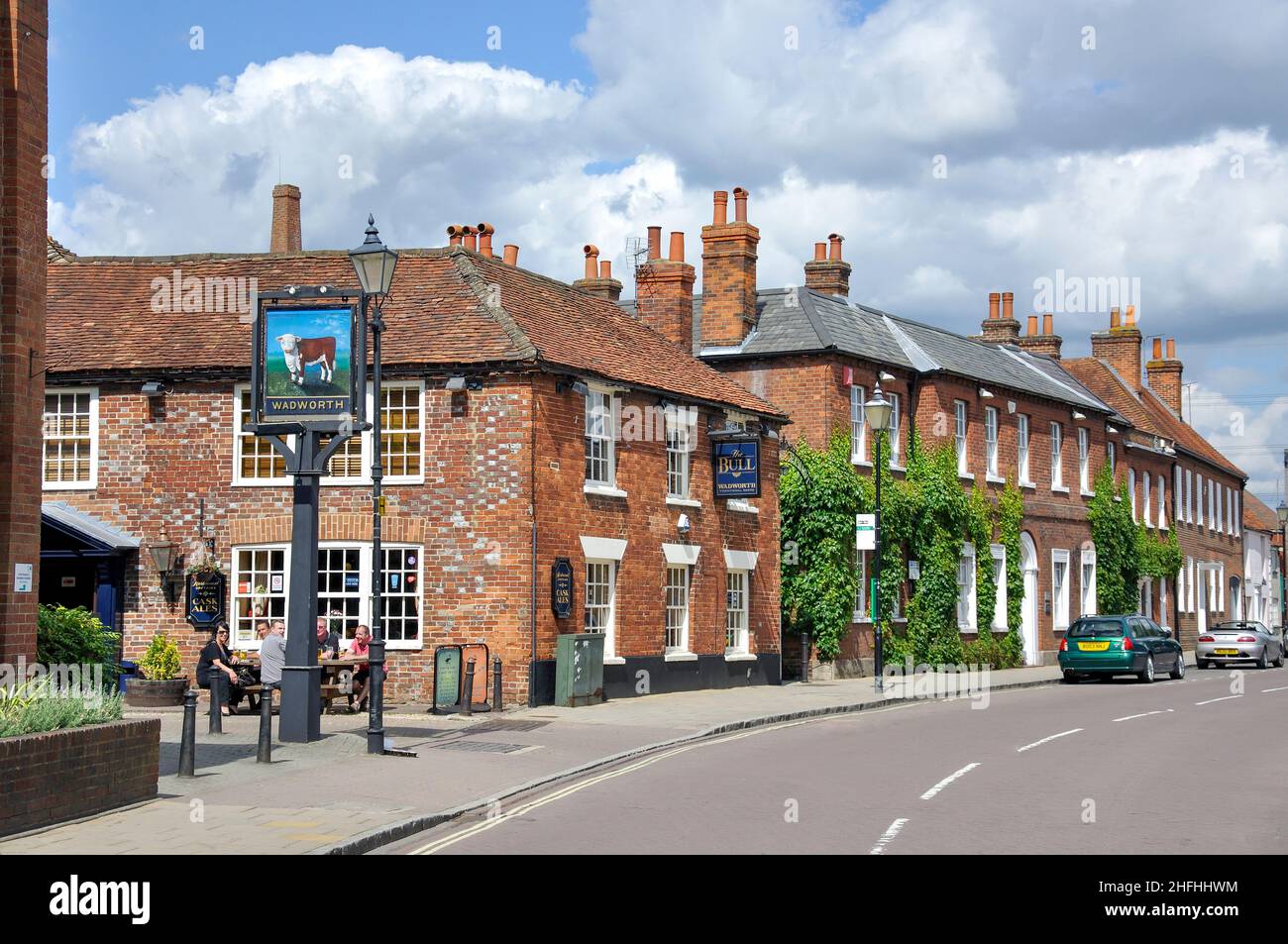 The Bull Pub and Old Brewery, High Street, Theale, Berkshire, England ...
