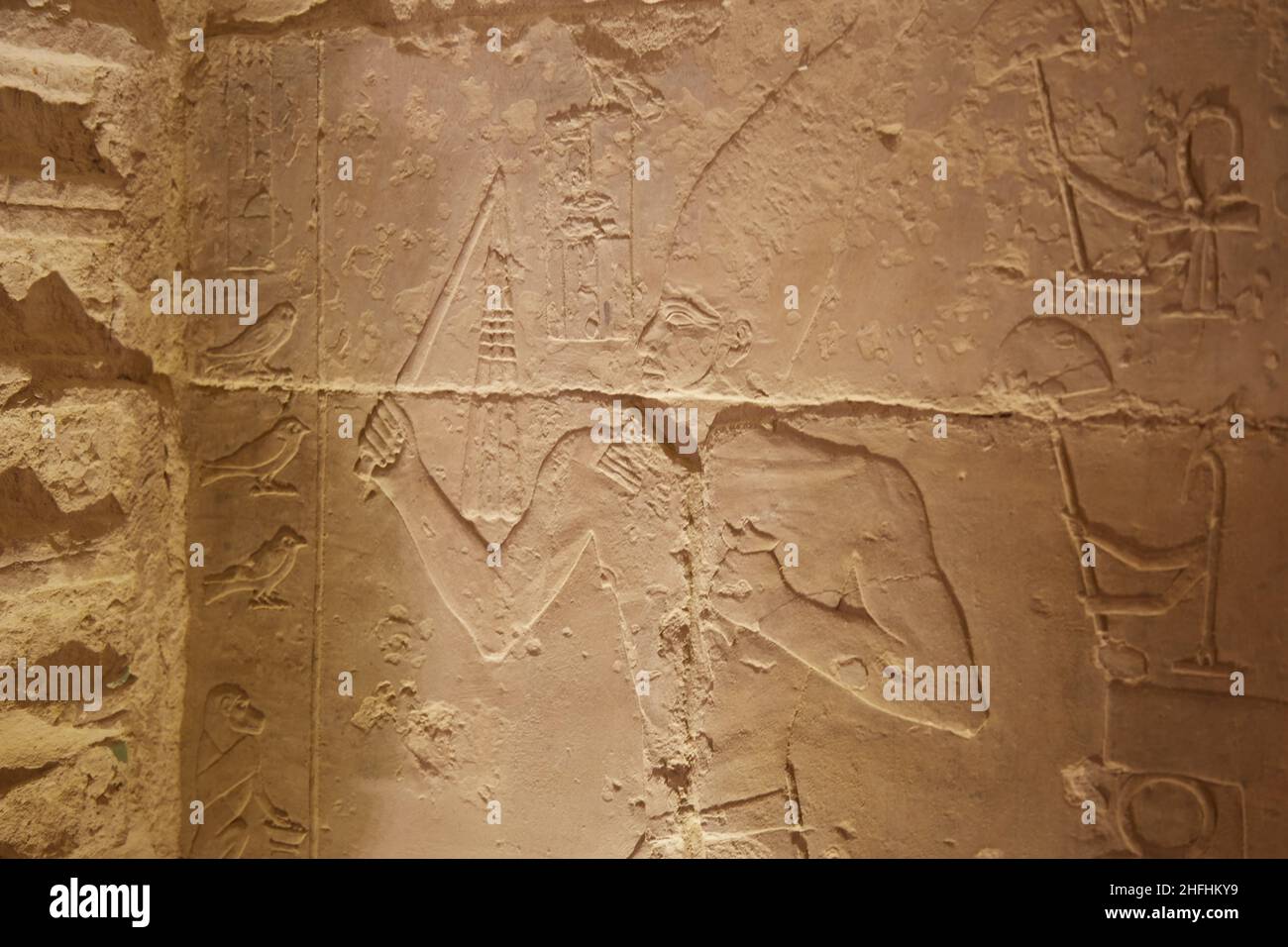 Inside egyptian pyramid hi-res stock photography and images - Alamy